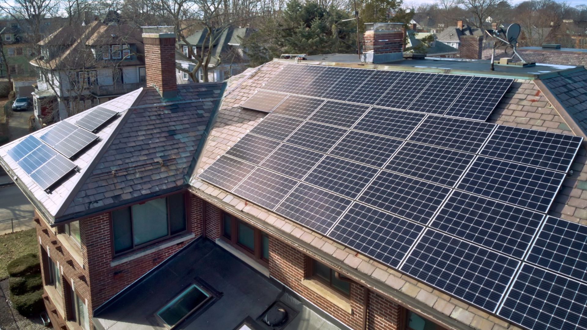 How SlatePlate Revolutionizes Solar Installations on Slate Roofs